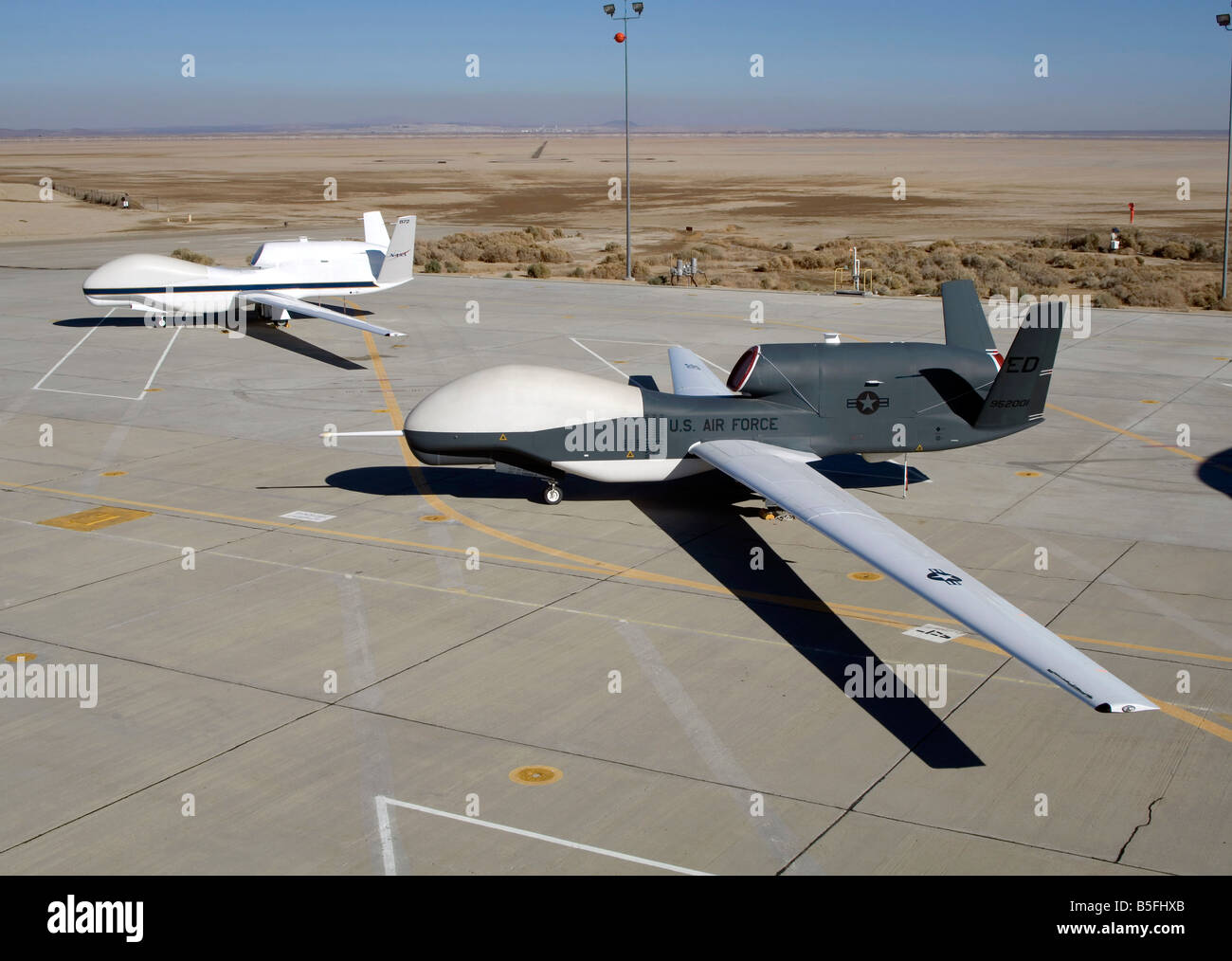 Global hawk spy plane hi-res stock photography and images - Alamy