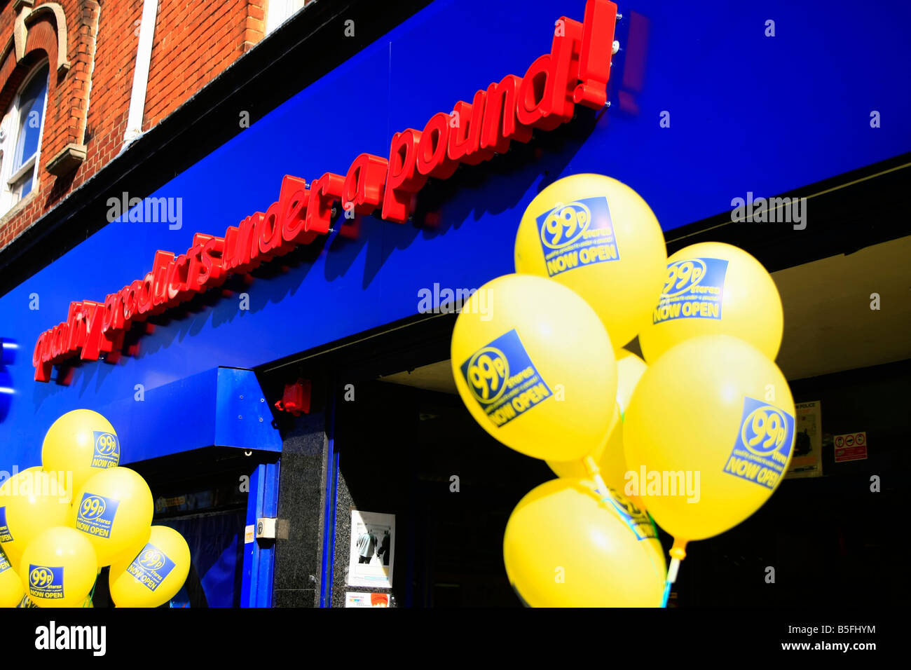 Sutton surrey retail hi-res stock photography and images - Alamy
