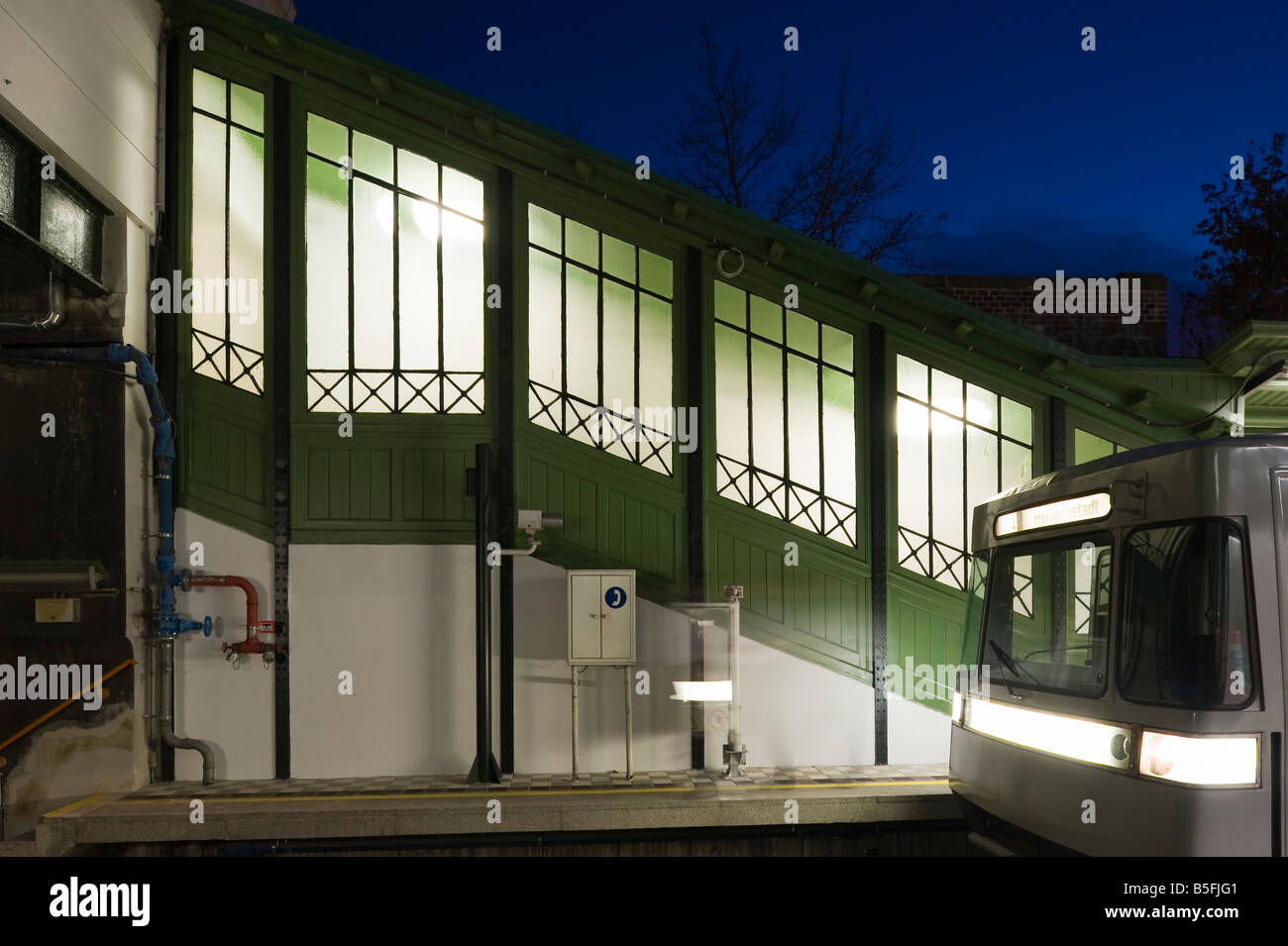 Wien Stadtbahnstation Schönbrunn von Otto Wagner Vienna Stadtbahn by ...
