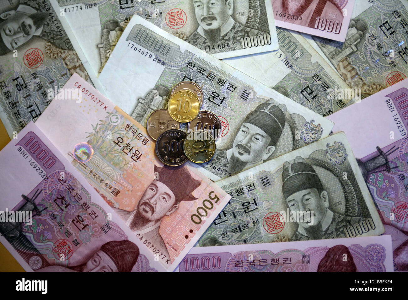 Korean money hi-res stock photography and images - Alamy