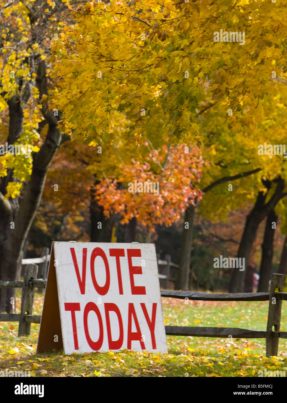 Sign of elect vote hi-res stock photography and images - Alamy