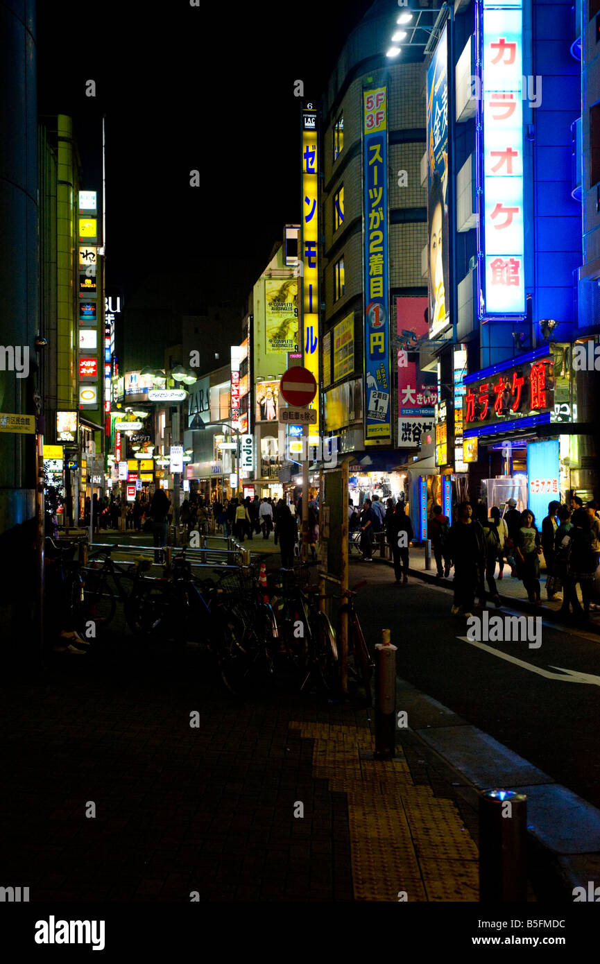 Backstreets of Shibuya at night, Tokyo, Japan Stock Photo - Alamy