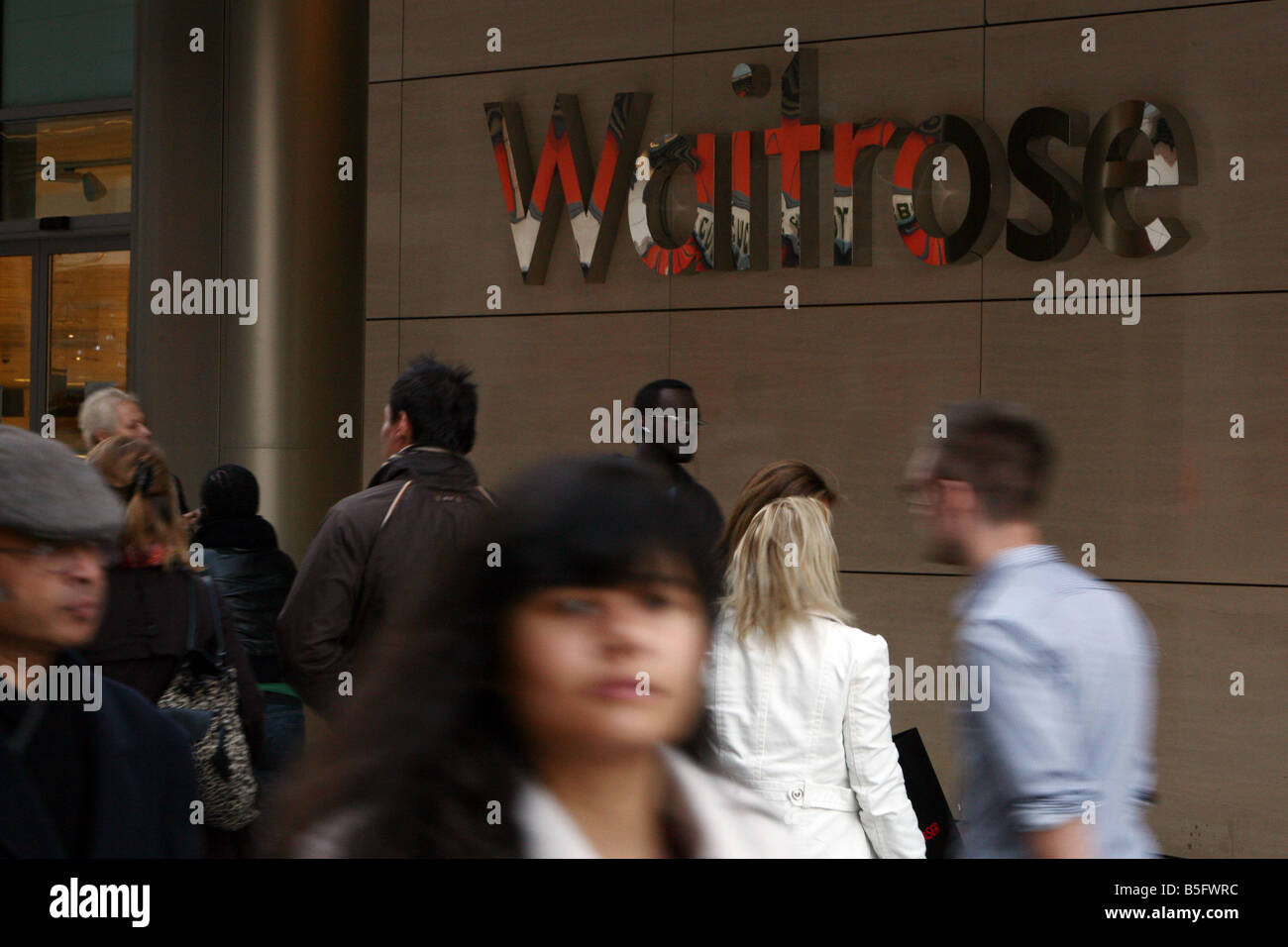 Waitrose logo hi-res stock photography and images - Alamy