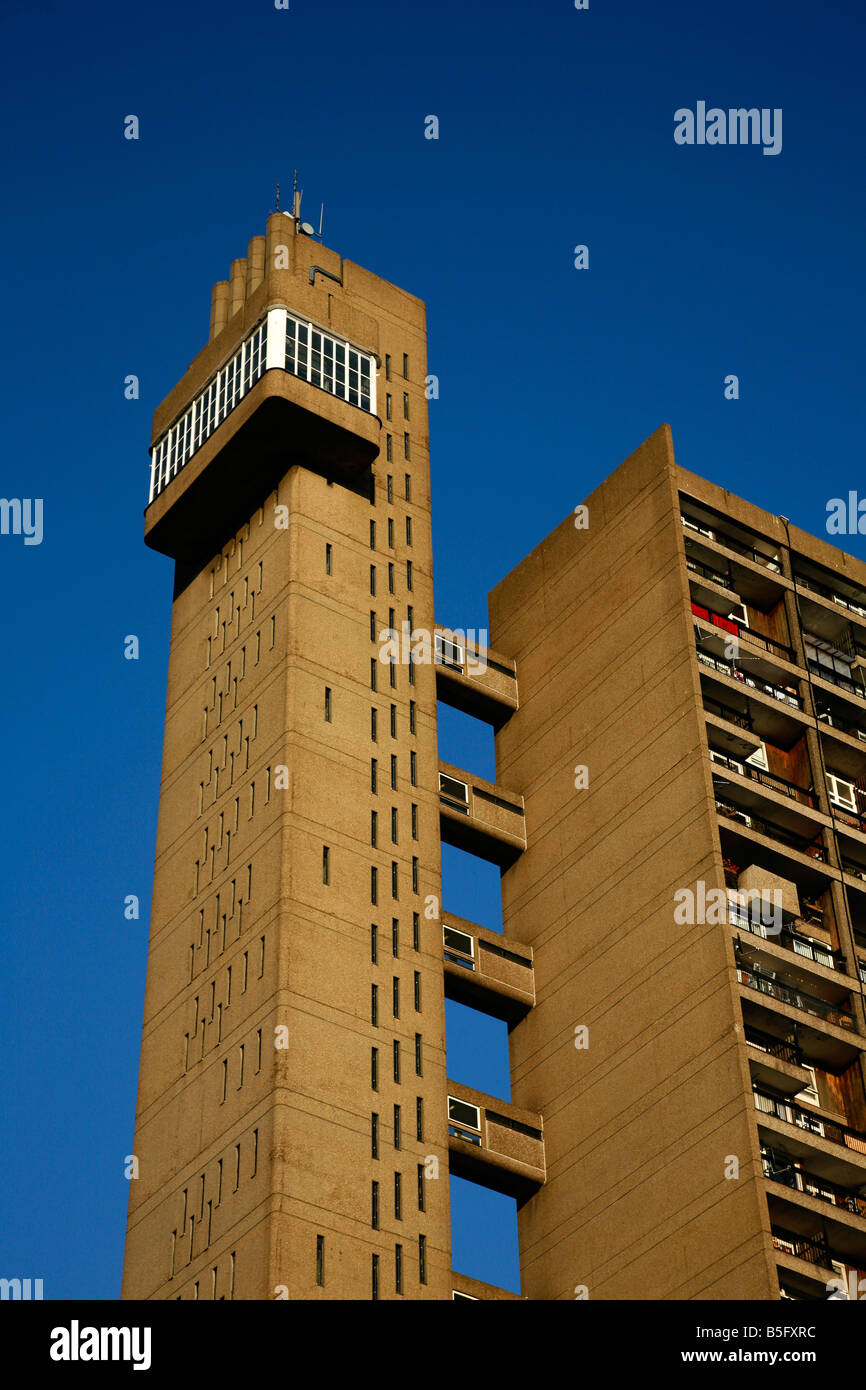 Trellick tower hi-res stock photography and images - Alamy