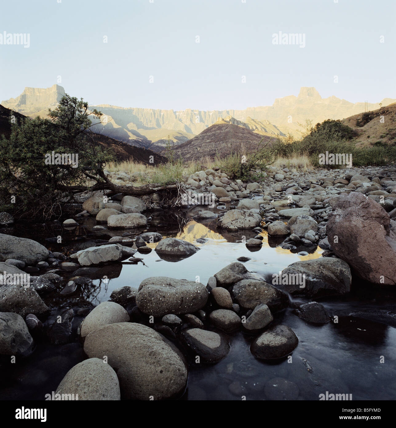 Sceneriver hi-res stock photography and images - Alamy