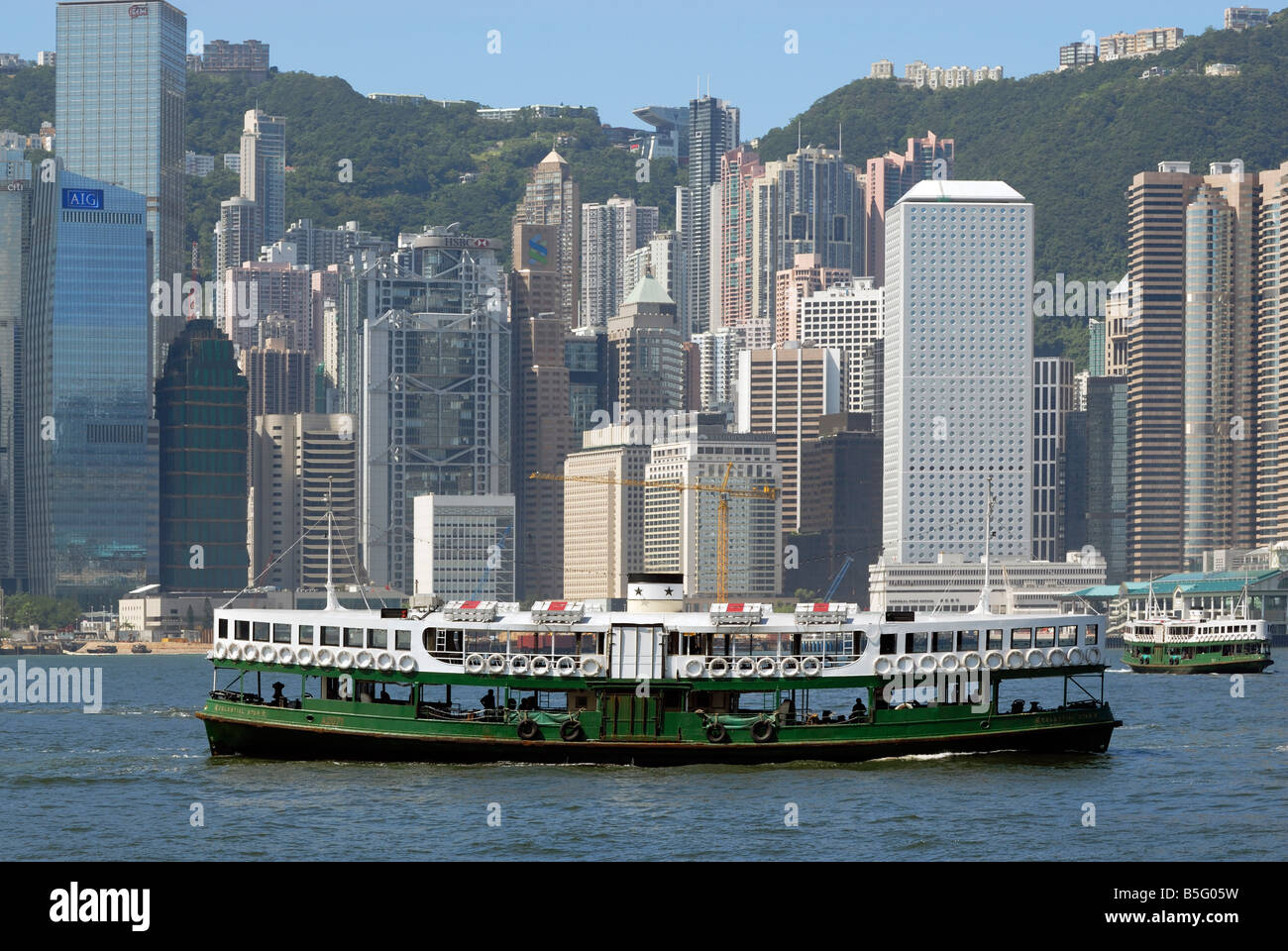 Hong kong star ferry and skyline hi-res stock photography and images ...