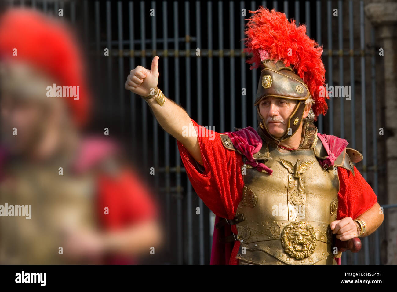 Roman Soldier The Colosseum Rome Italy Stock Photo - Alamy
