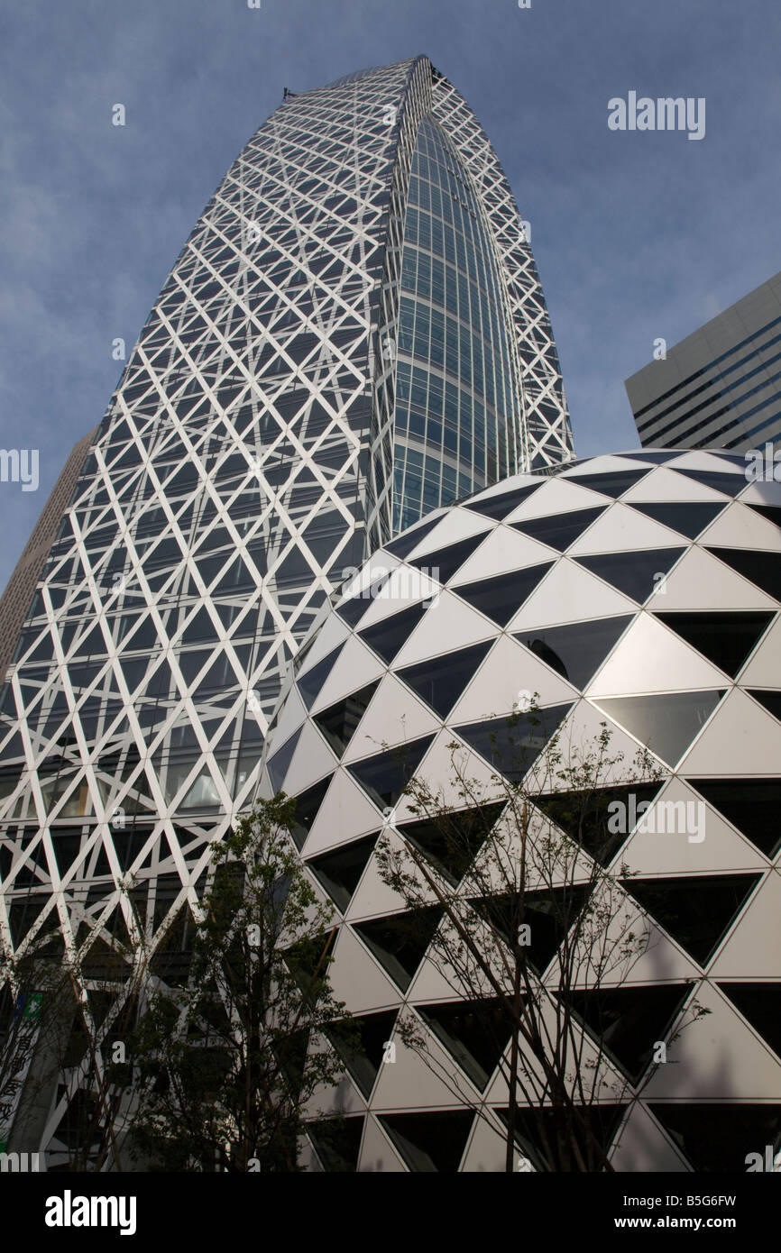 Mode gakuen bldg shinjuku hi-res stock photography and images - Alamy