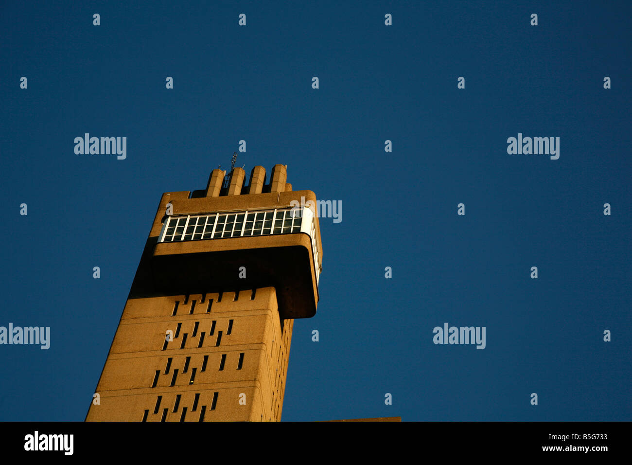 Trellick Tower, North Kensington, London Stock Photo - Alamy