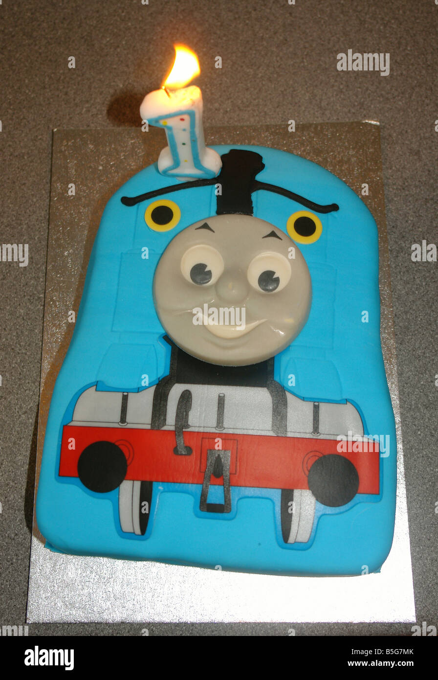 Thomas tank engine cake hi-res stock photography and images - Alamy