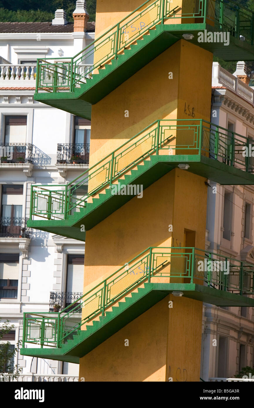 Bridge with stairs hi-res stock photography and images - Alamy