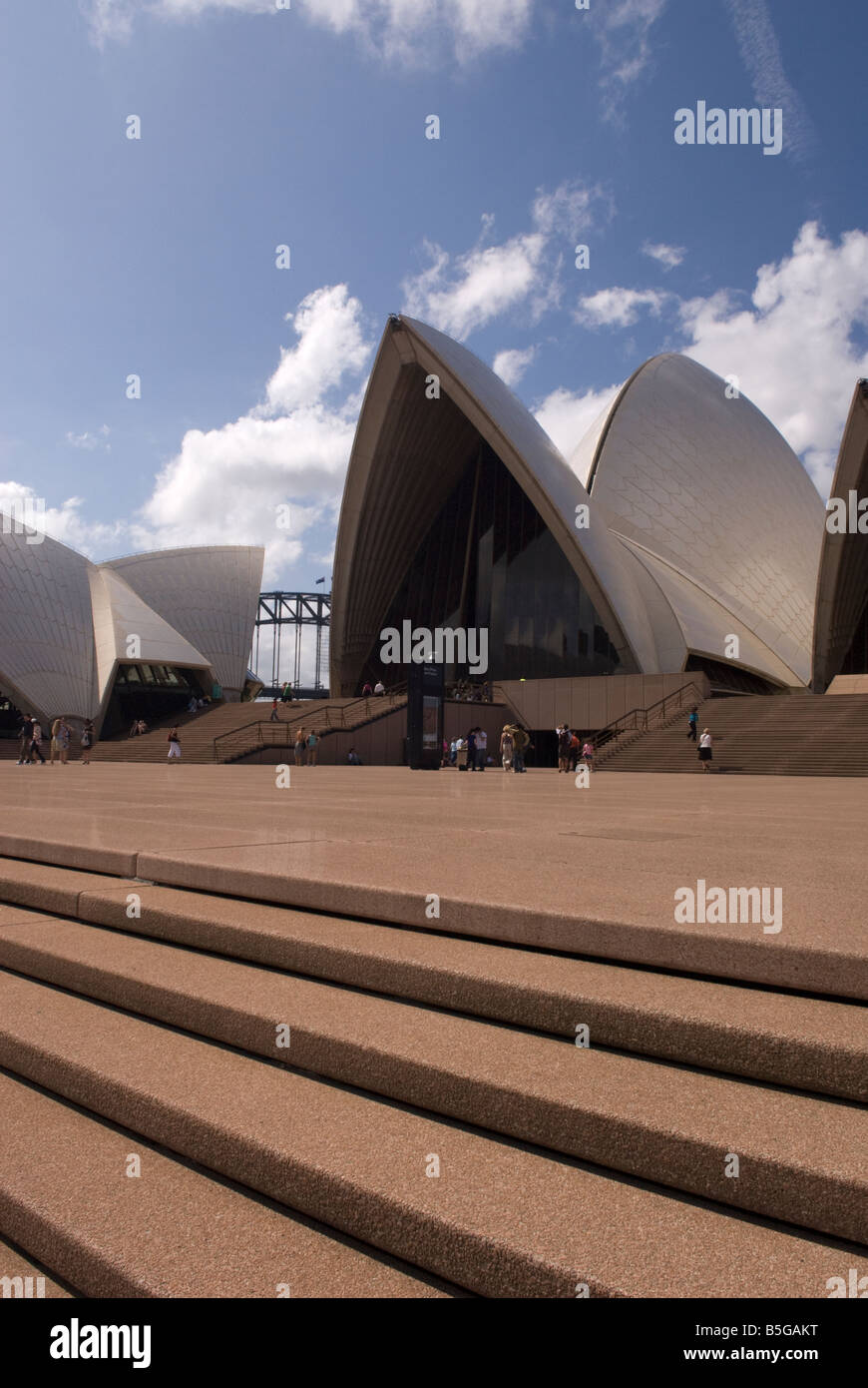 The Sydney Opera House Sydney Australia - a 20th Century expressionist ...