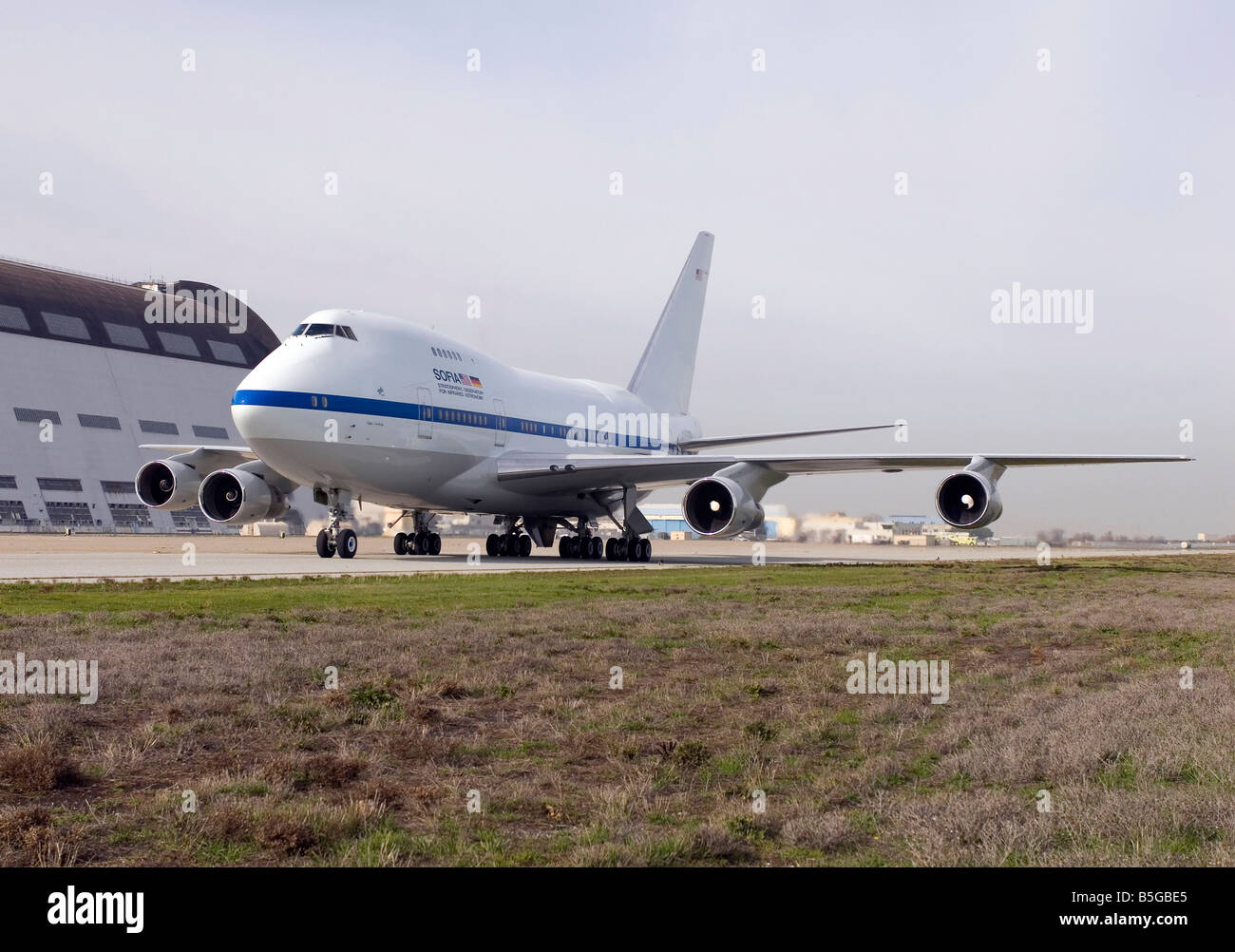 Sofia airborne infrared observatory hi-res stock photography and images ...