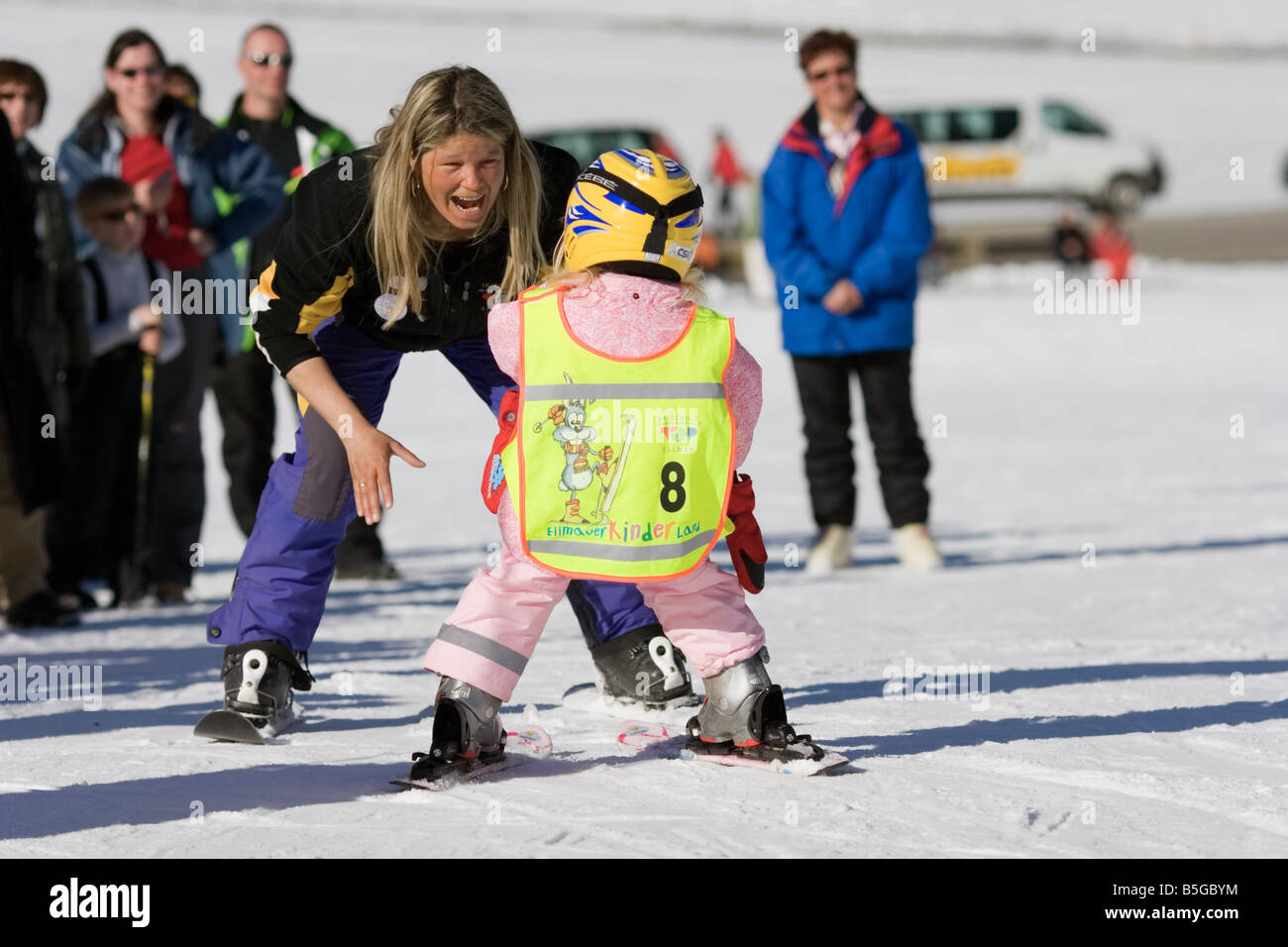 Ski race crowd hi-res stock photography and images - Alamy