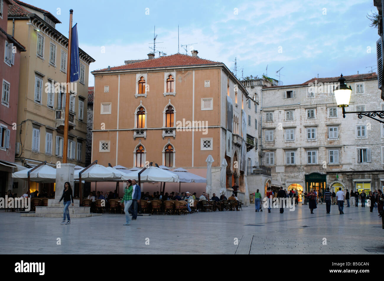 The People's Square, Pjaca, with the Renaissance Town Hall Split ...