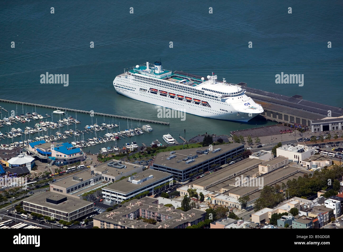 Carnival corporation hi-res stock photography and images - Alamy