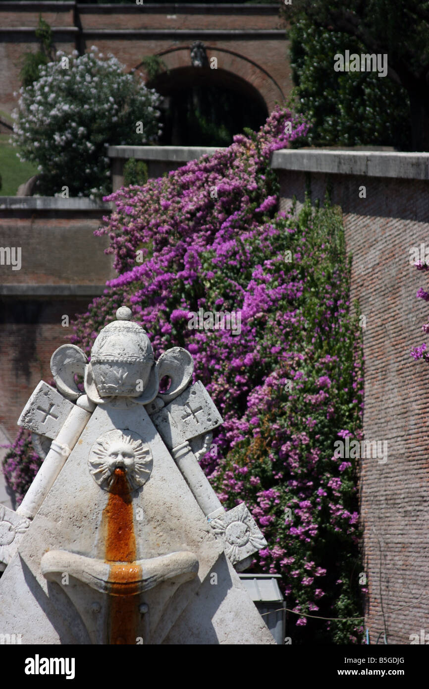 Vatican border hi-res stock photography and images - Alamy