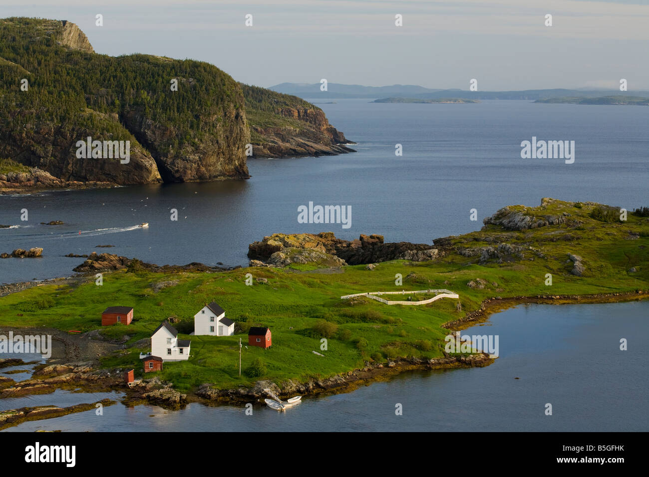 Newfoundland fishing village hi-res stock photography and images - Alamy