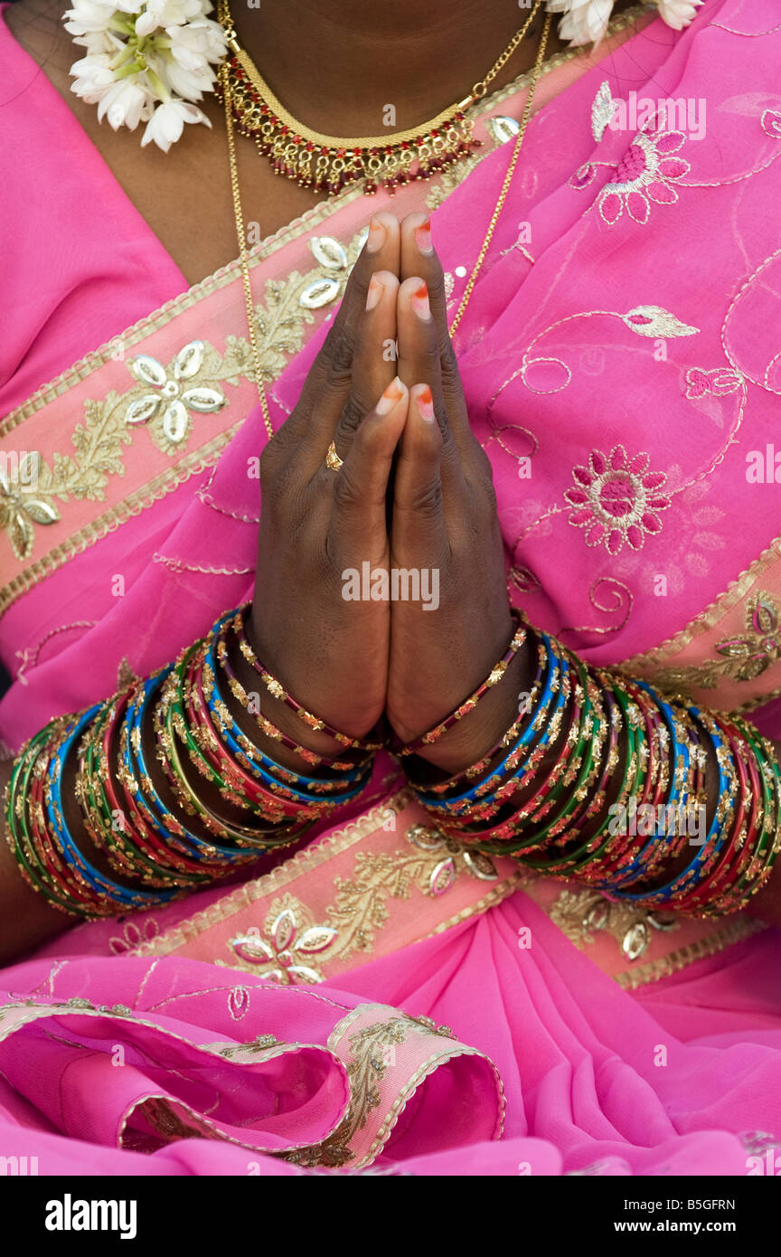 Indian woman in sari namaskar hi-res stock photography and images - Alamy