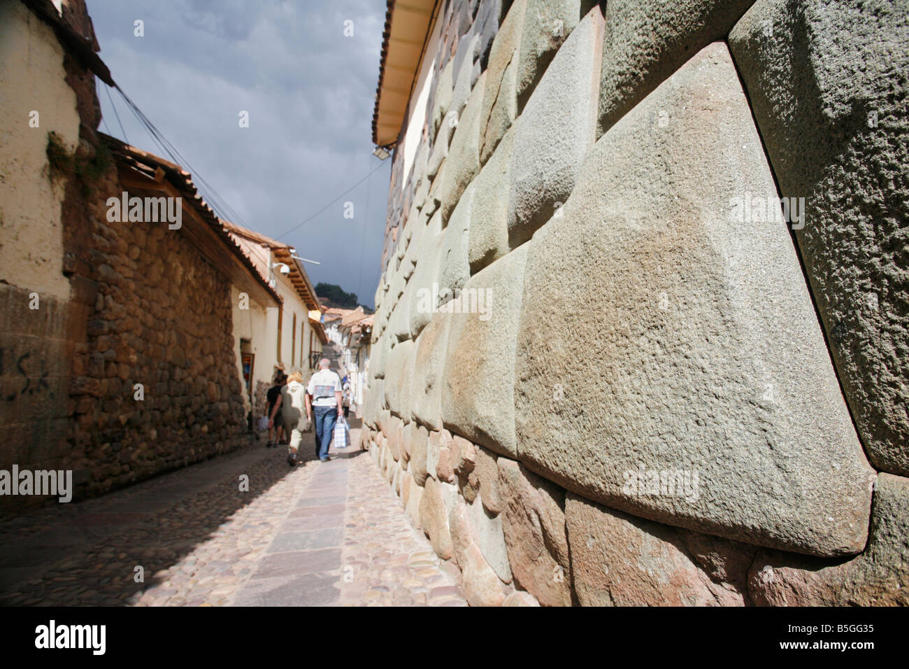 Hatunrumiyoc hi-res stock photography and images - Alamy