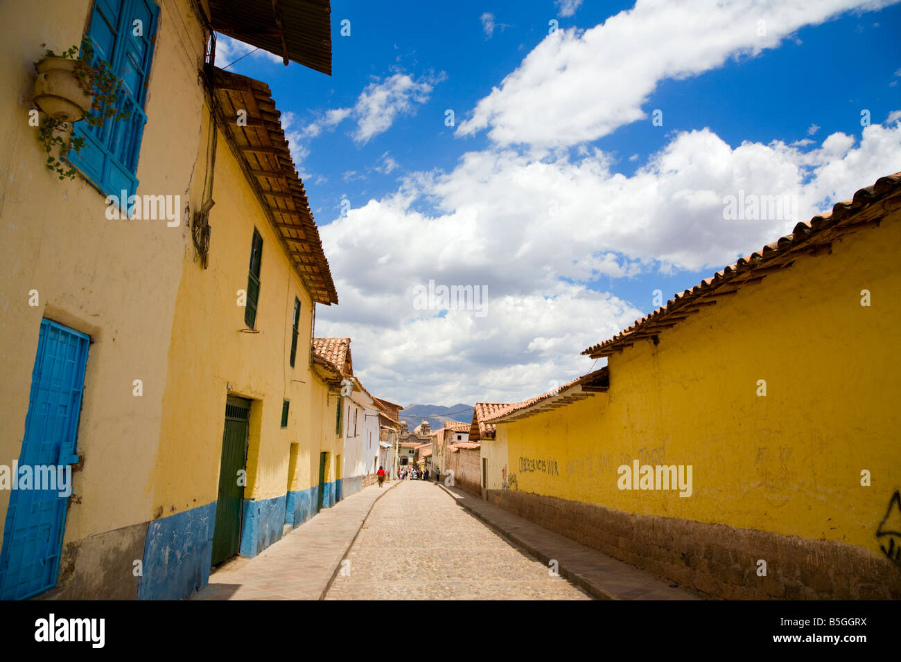 Peru street hi-res stock photography and images - Alamy