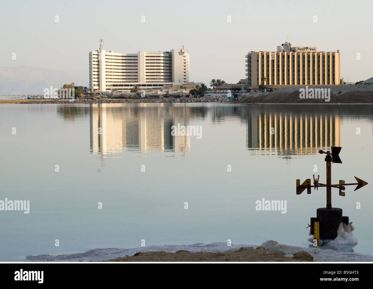 Dead sea salt flats hi-res stock photography and images - Alamy