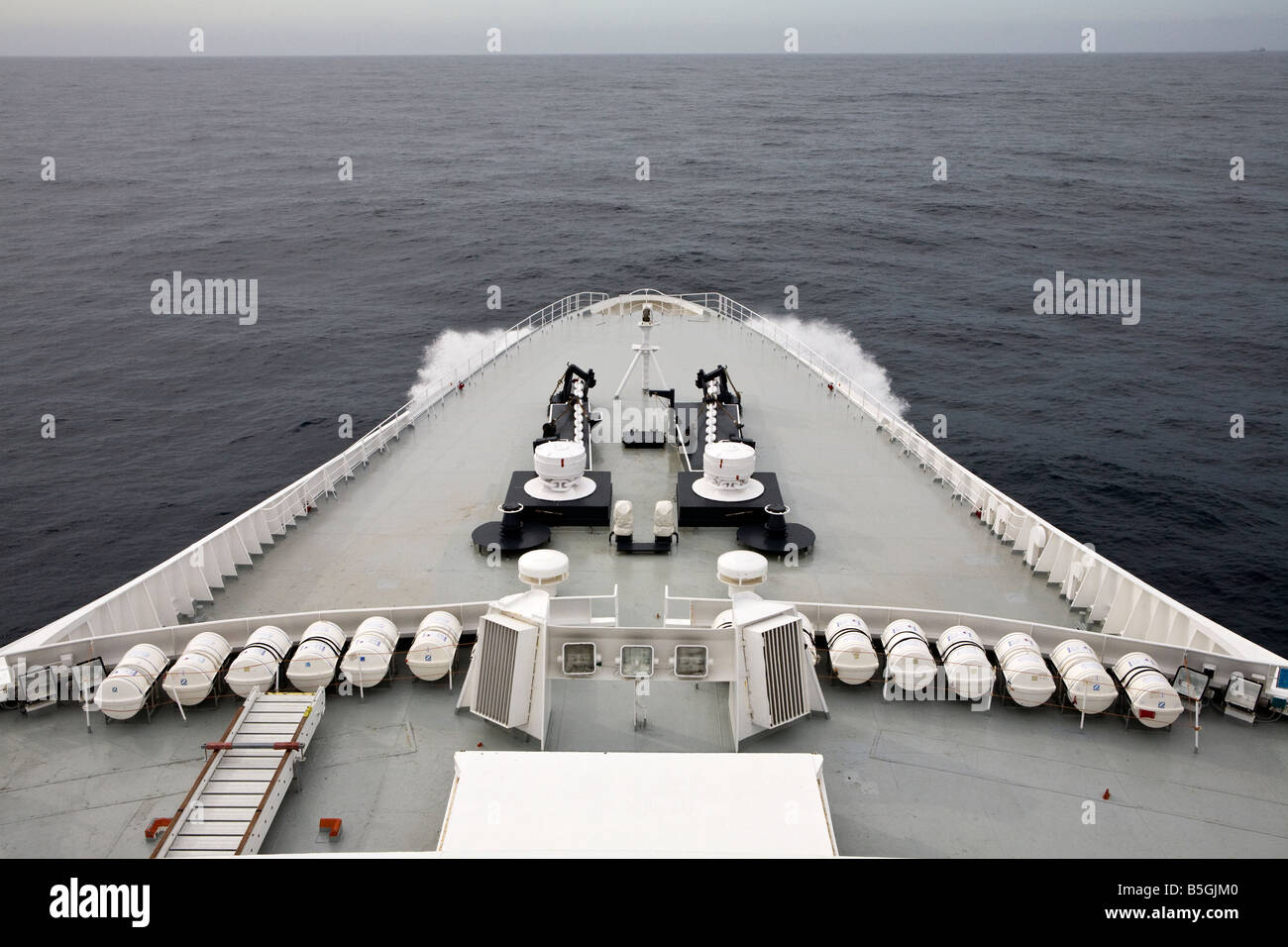 Prow of the Queen Elizabeth II on final westbound transatlantic ...