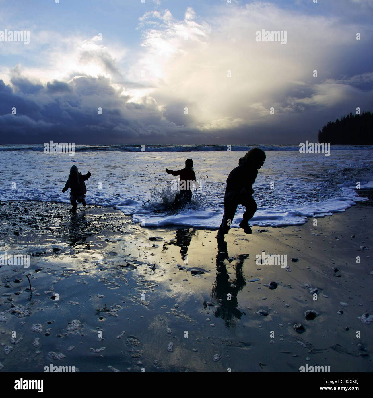 China beach vancouver island hi-res stock photography and images - Alamy