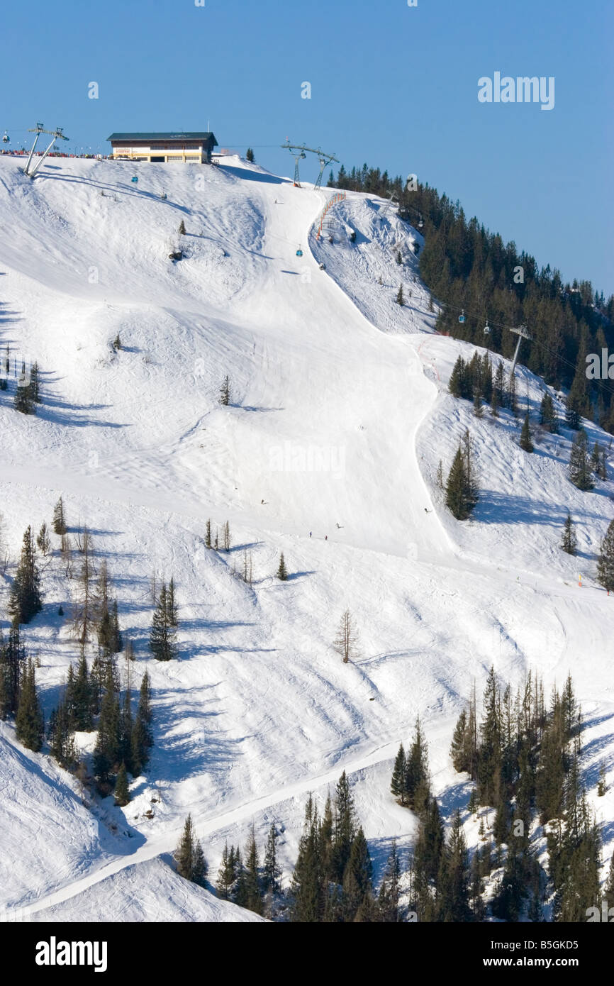 Ski snow piste steep red run skiwelt vertical hi-res stock photography ...