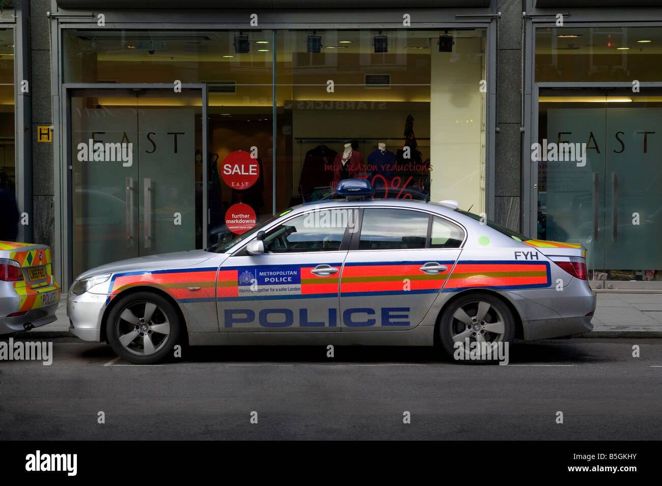 Metropolitan police car hi-res stock photography and images - Alamy