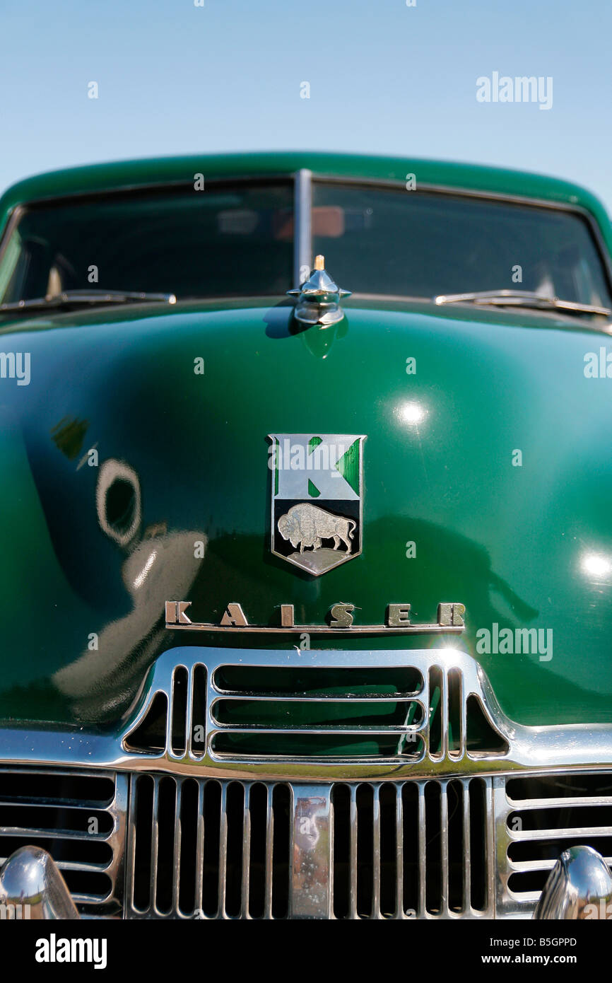 Car emblem hi-res stock photography and images - Alamy