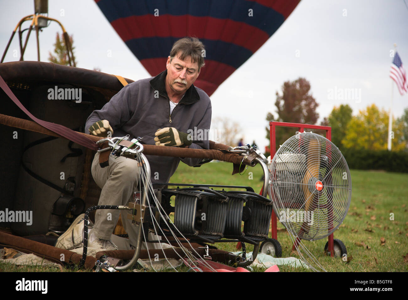 Balloon pilot hi-res stock photography and images - Alamy