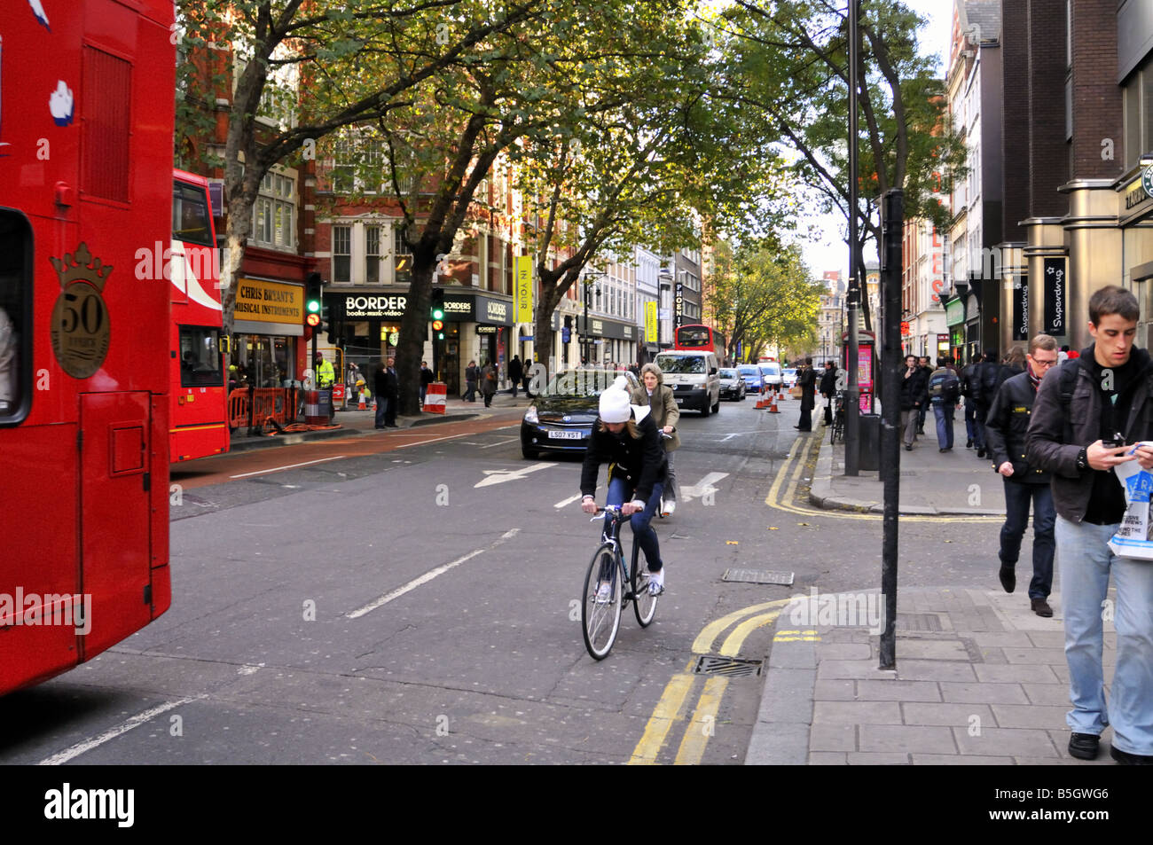 City of london traffic hi-res stock photography and images - Alamy