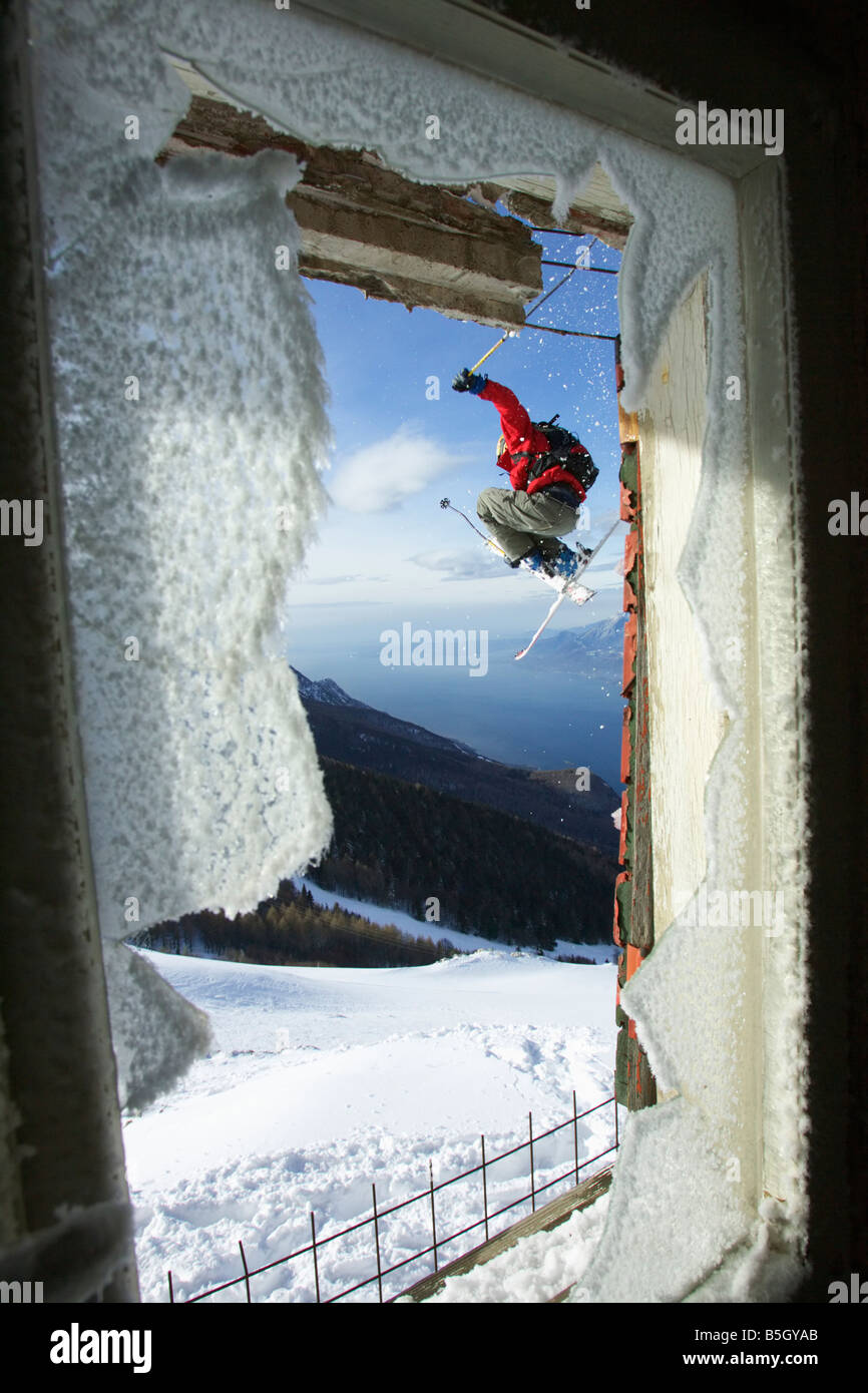 Stunt person jumping glass hi-res stock photography and images - Alamy