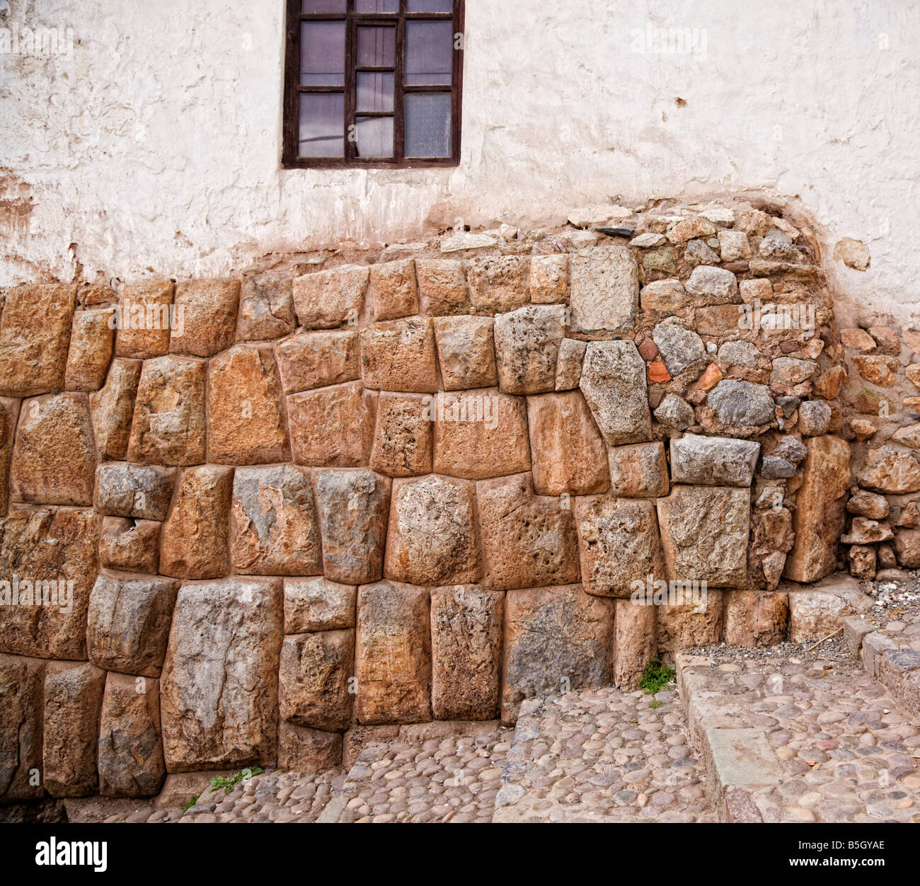 Inca house hi-res stock photography and images - Alamy