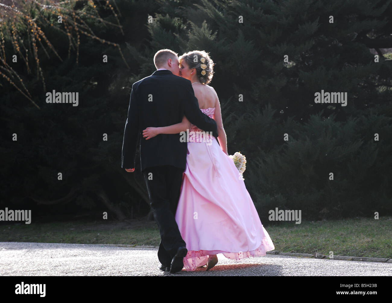 WEDDING COUPLE,wedding vibes, unique wedding,emotions, destination ...