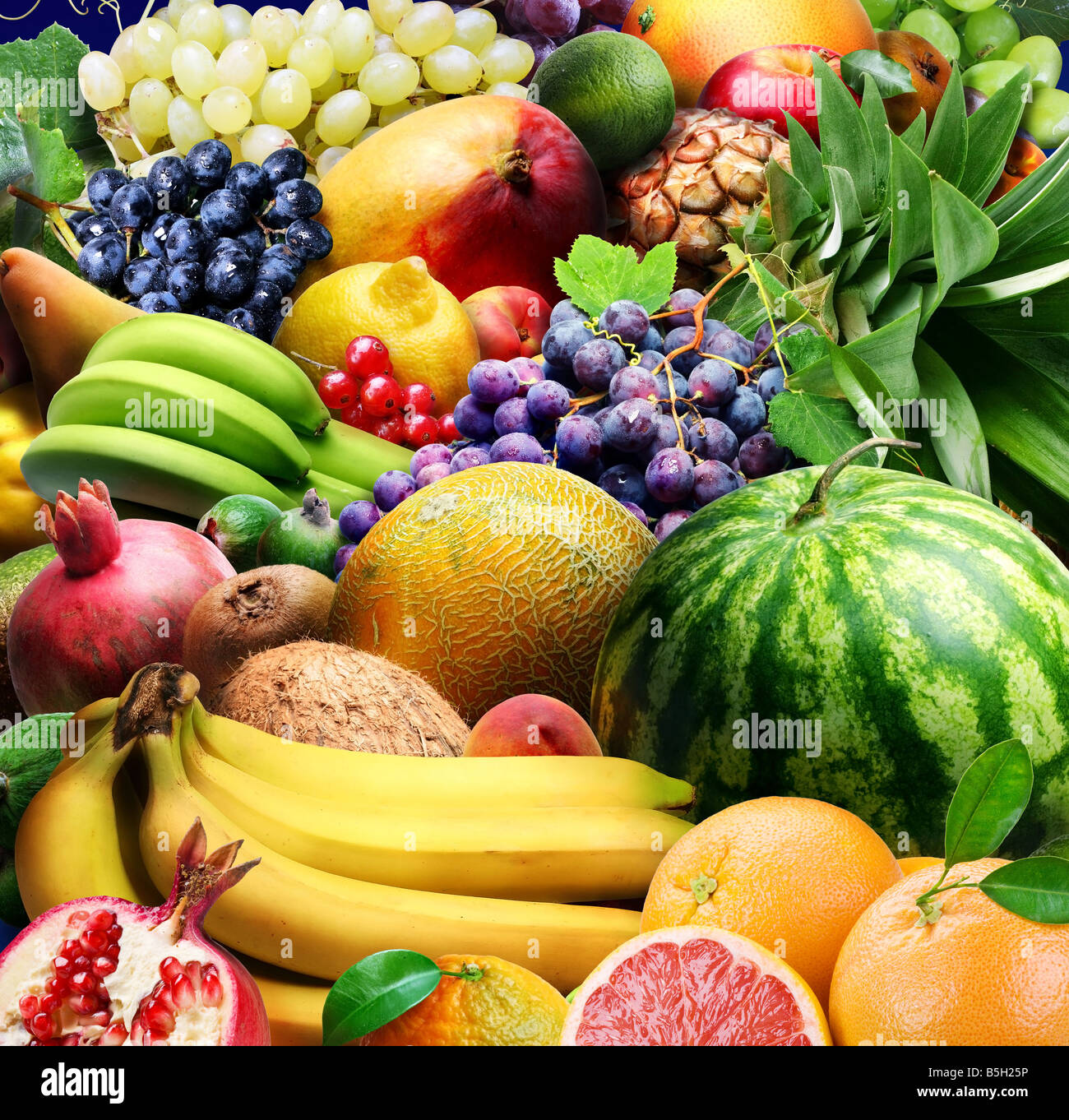Pile of mixed citrus fruit hi-res stock photography and images - Alamy
