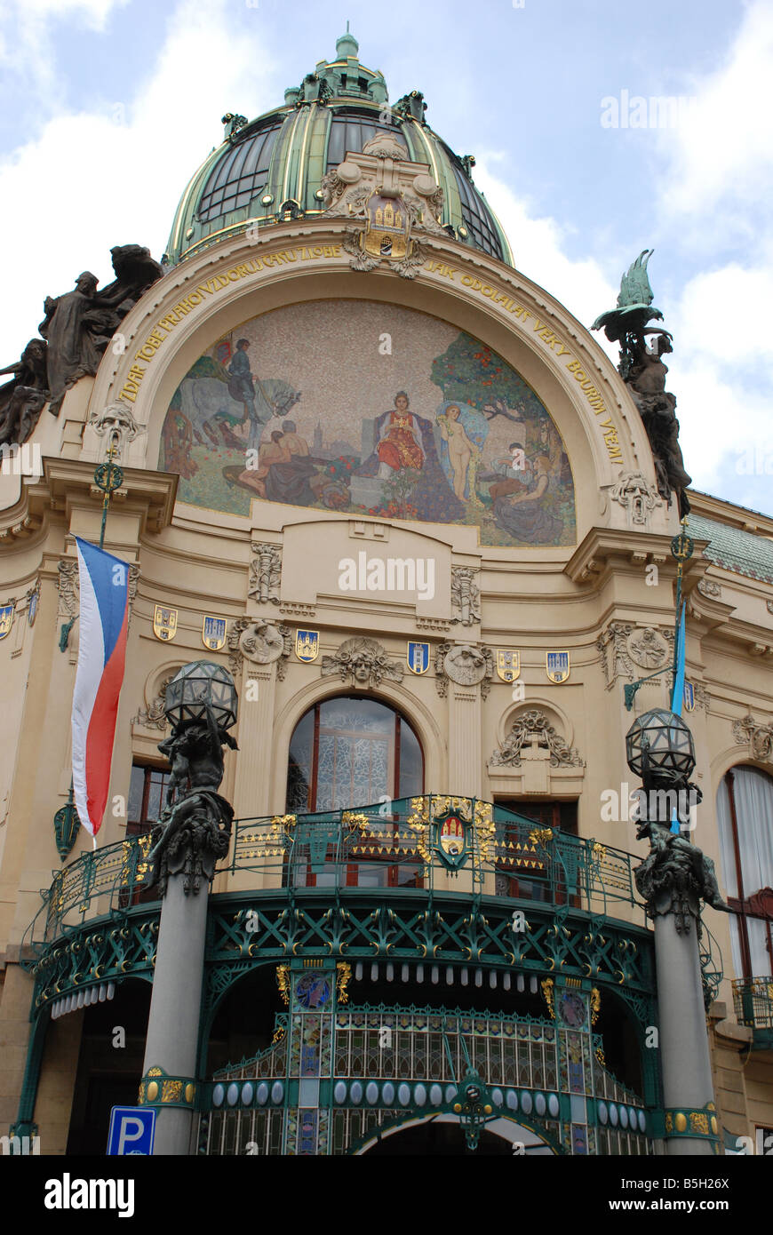 Prague Opera House Stock Photo - Alamy