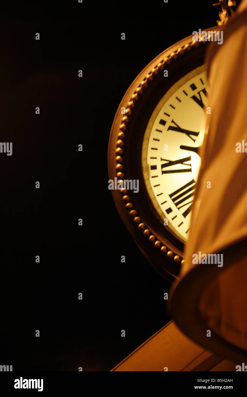 Wall mounted street clock hi-res stock photography and images - Alamy