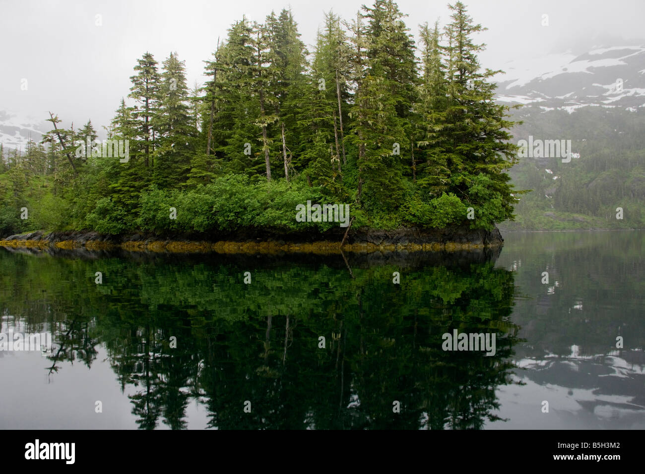 Knight island prince william sound hi-res stock photography and images ...