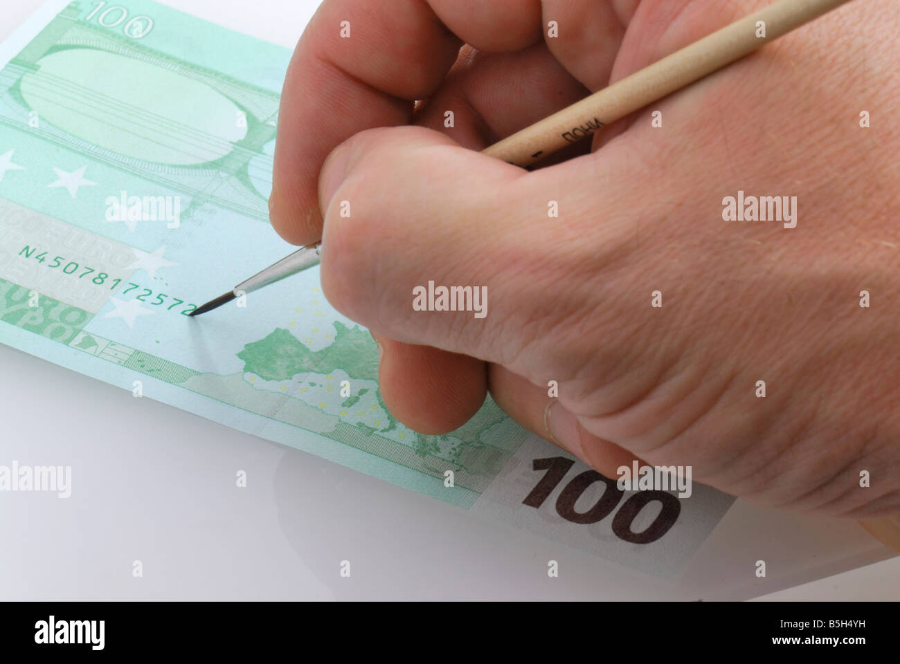 Drawing one hundred euro bill Stock Photo - Alamy