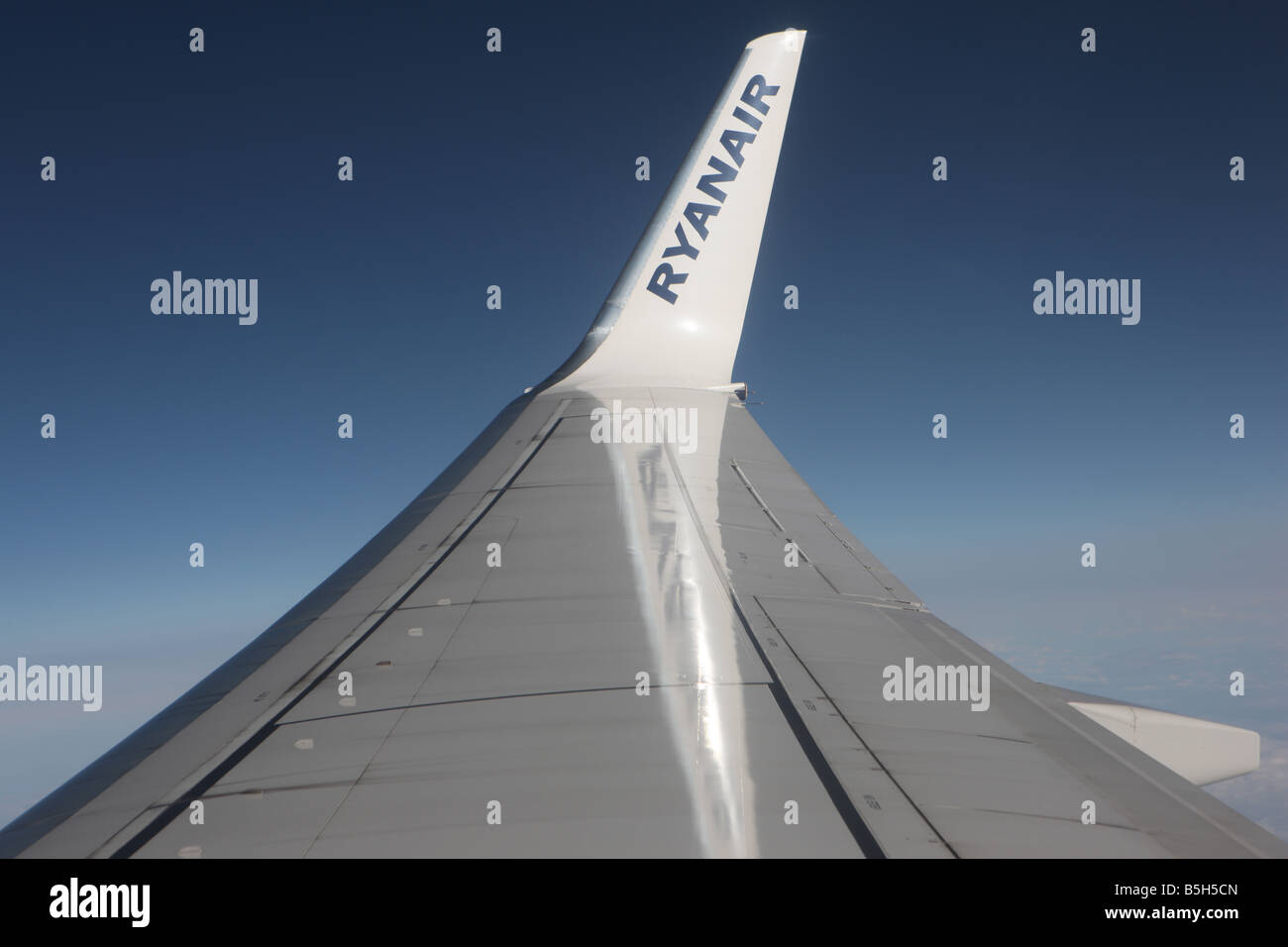 Aeroplane wing tip wing tip hi-res stock photography and images - Alamy