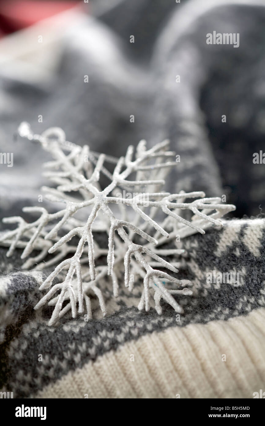 Star with snowflake hi-res stock photography and images - Alamy