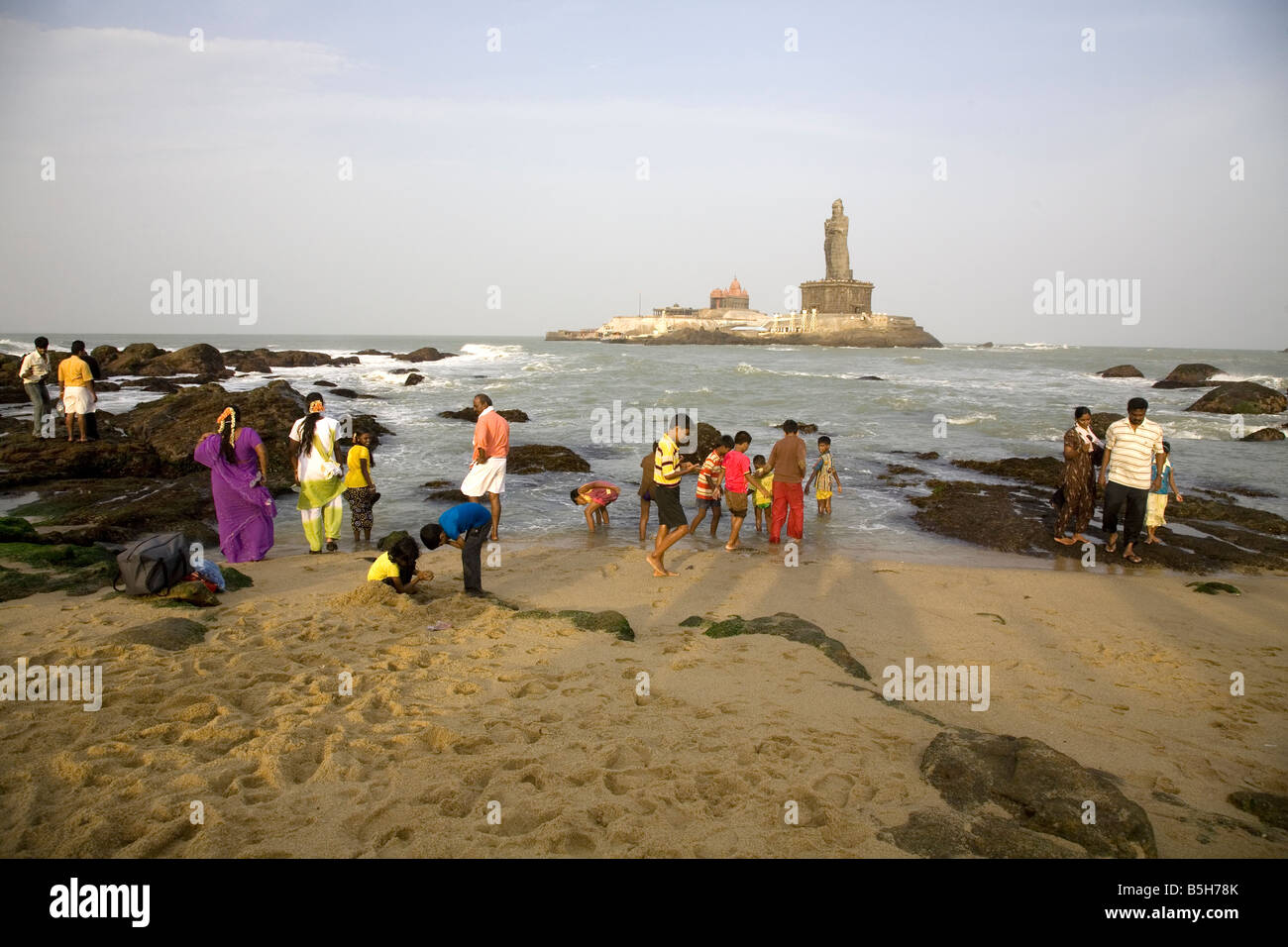 Kanyakumari beach sand kanniyakumari hi-res stock photography and ...