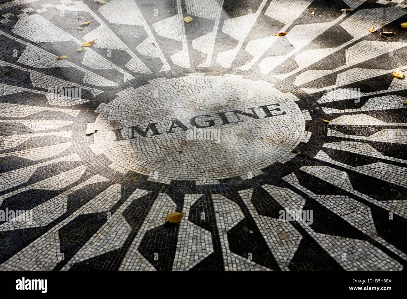 Imagine mosaic tribute to John Lennon in Strawberry Fields Central Park ...