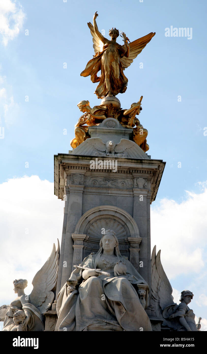 Queen Victoria Memorial London Stock Photo - Alamy