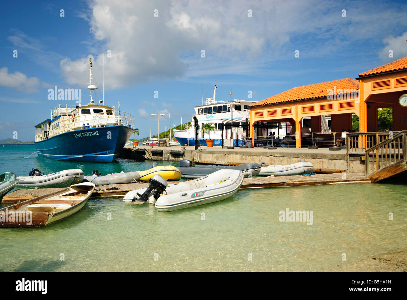 Ferry Terminal Cruz Bay St John US Virgin Islands // CRUZ BAY, US ...
