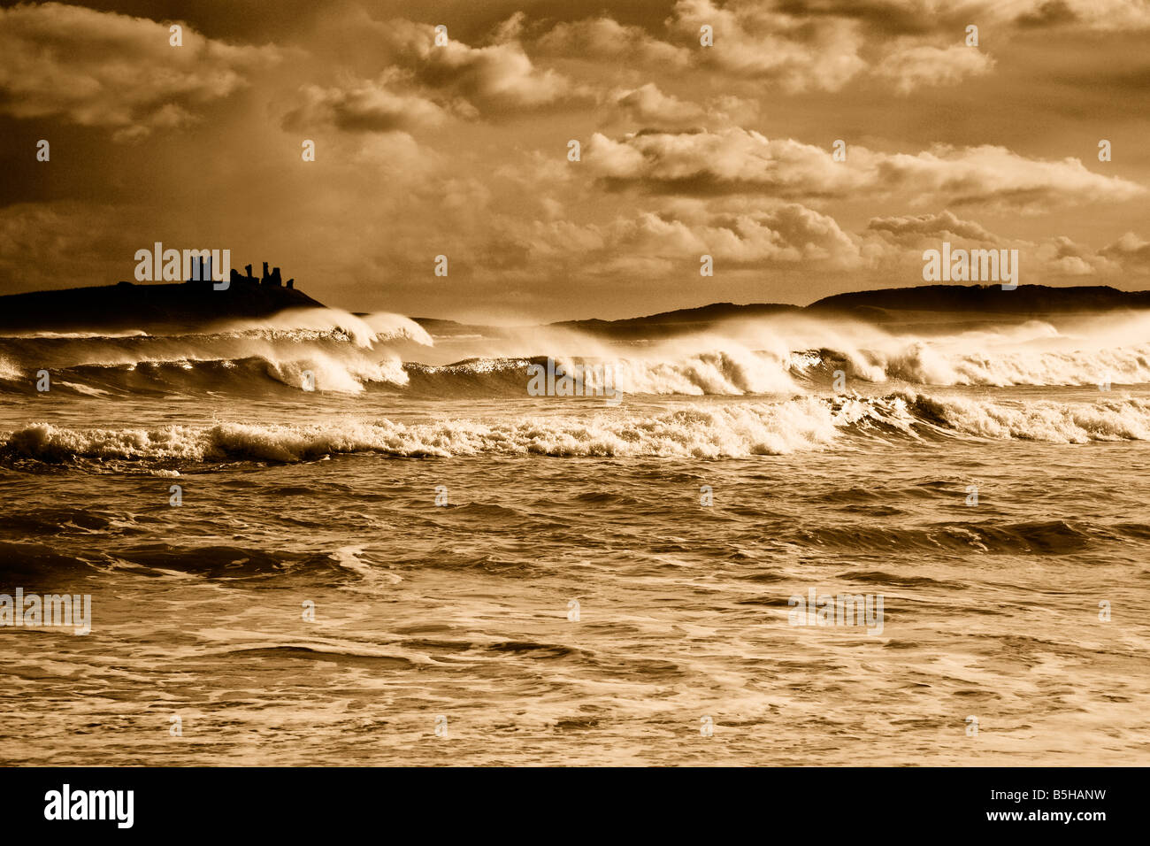 Nostalgic waves hi-res stock photography and images - Alamy