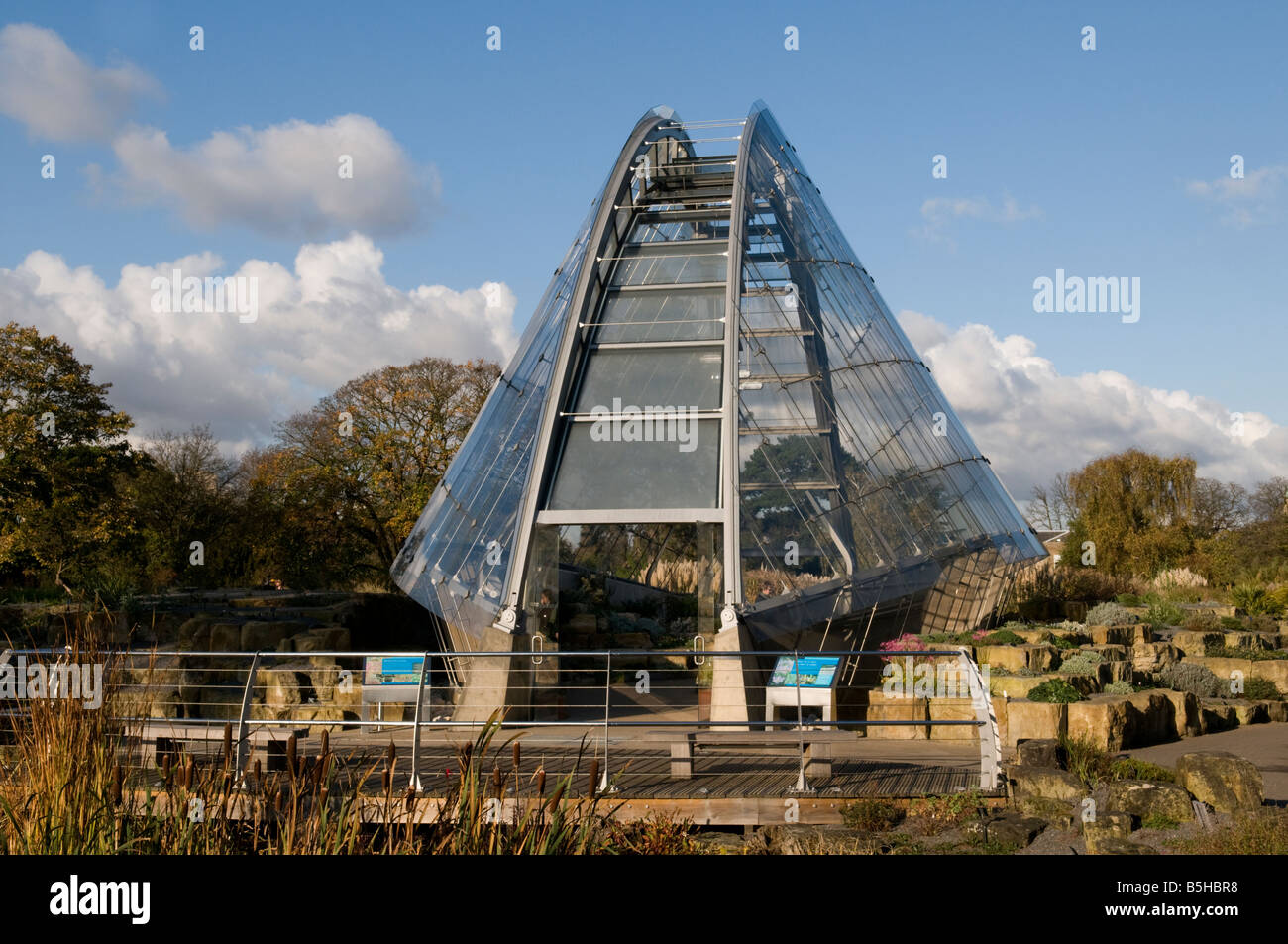 The Davies Alpine House Kew Gardens England Stock Photo - Alamy
