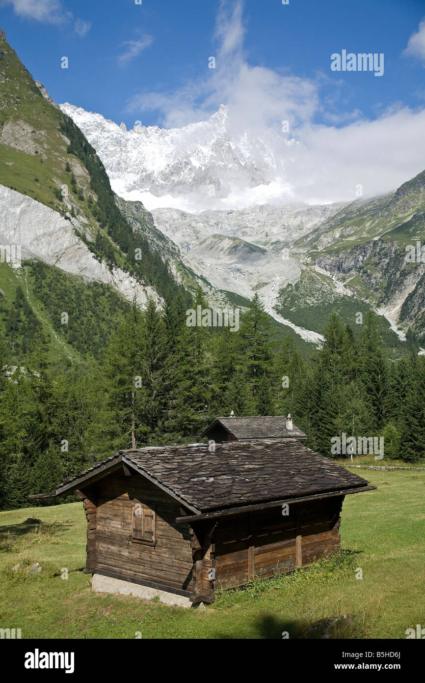 Countries of the alps hi-res stock photography and images - Alamy